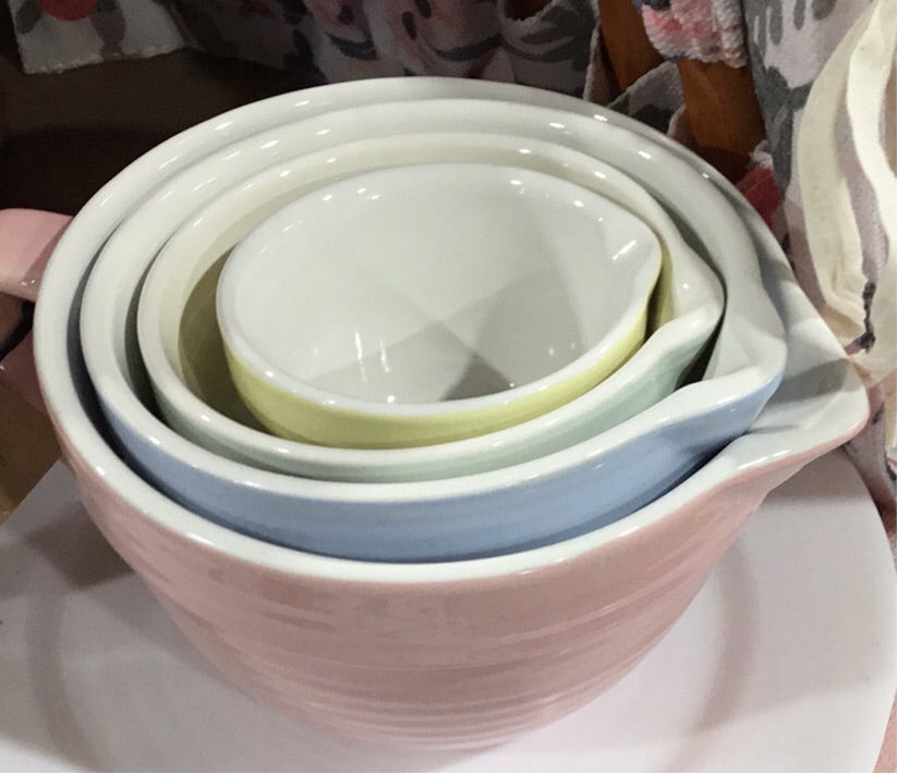 Nesting measuring Cups (pastel pink, blue, green, yellow) – Ganas Pecan ...